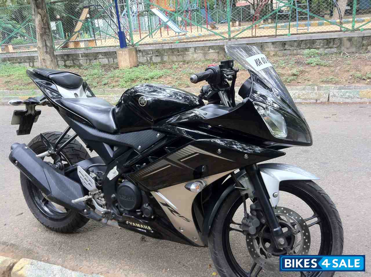 Yamaha Bikes R15 V2 Black