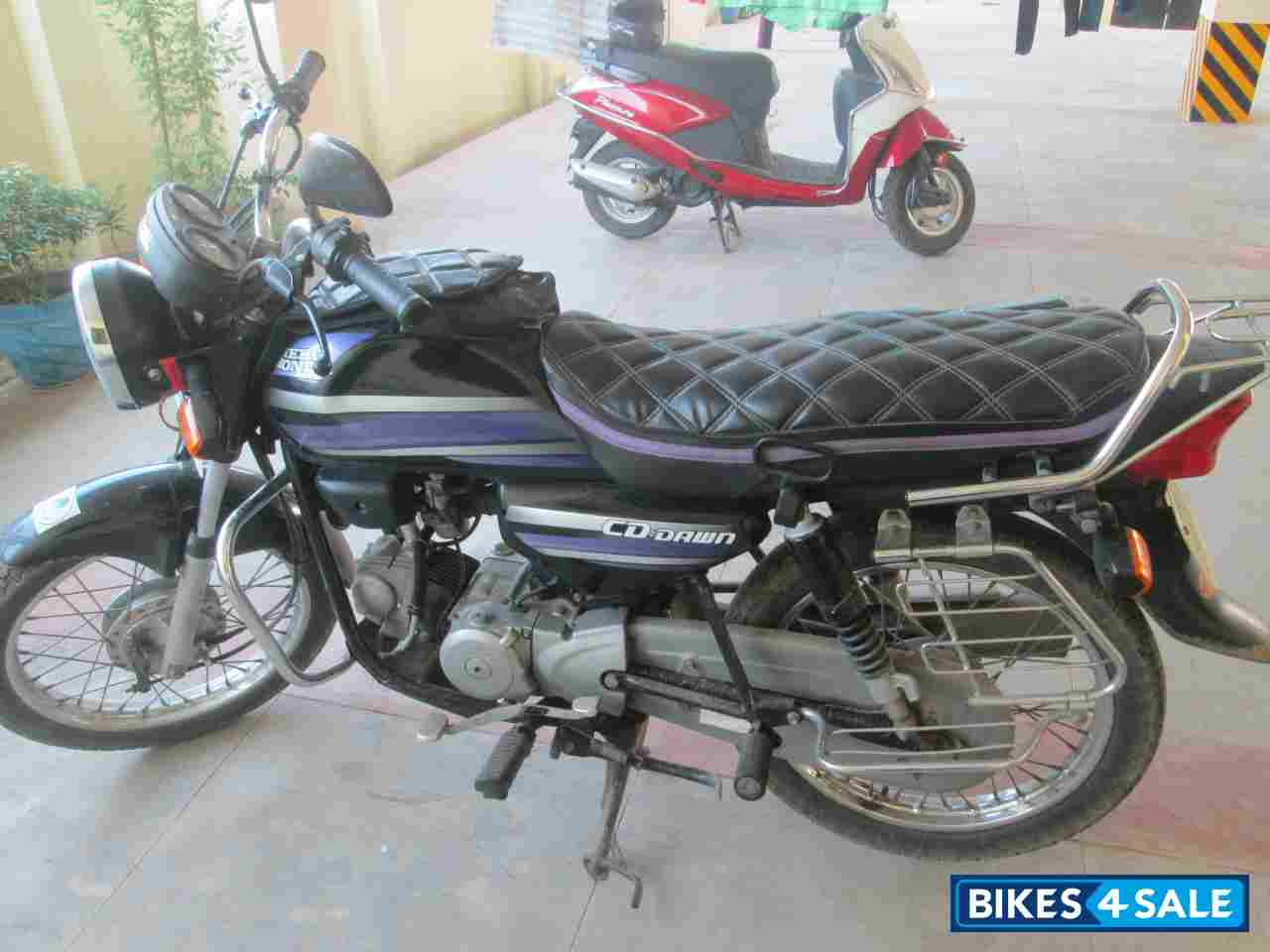 Used 2012 model Hero CD Dawn for sale in Chennai. ID 123861. Black ...