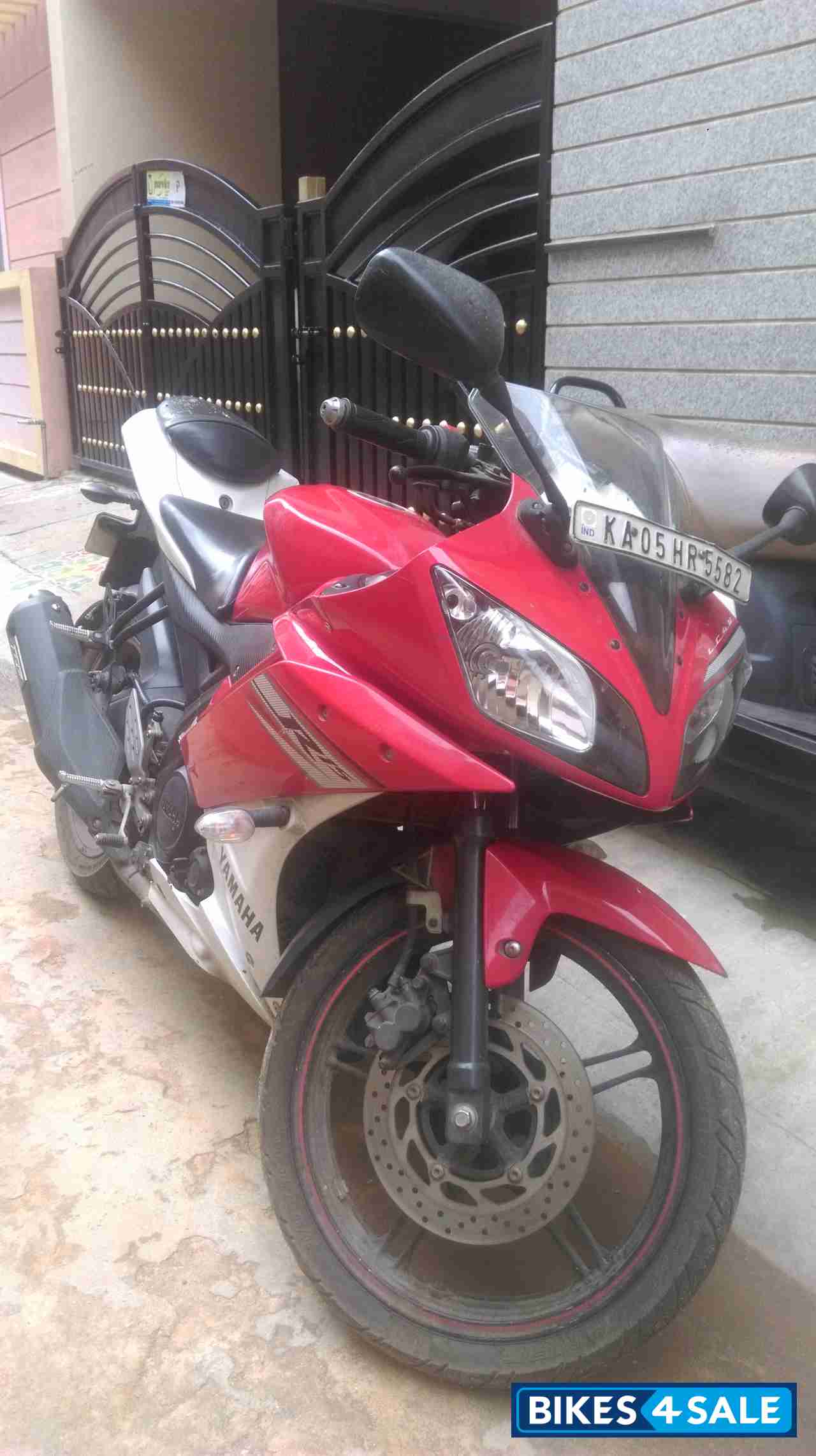 R15 Red And White Version 2