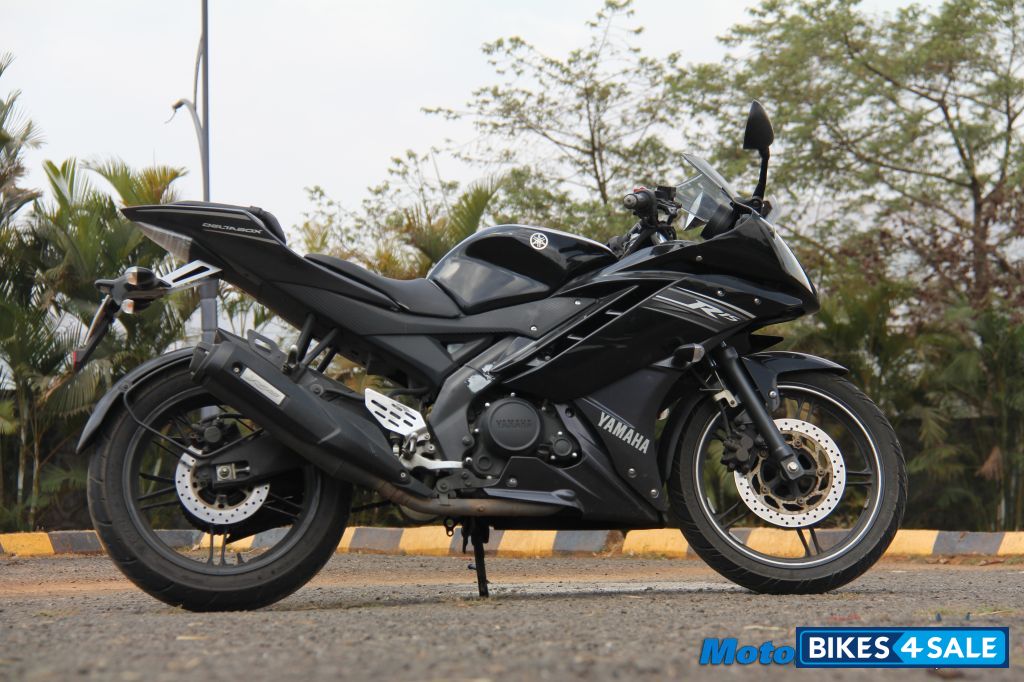 Yamaha Bikes R15 V2 Black