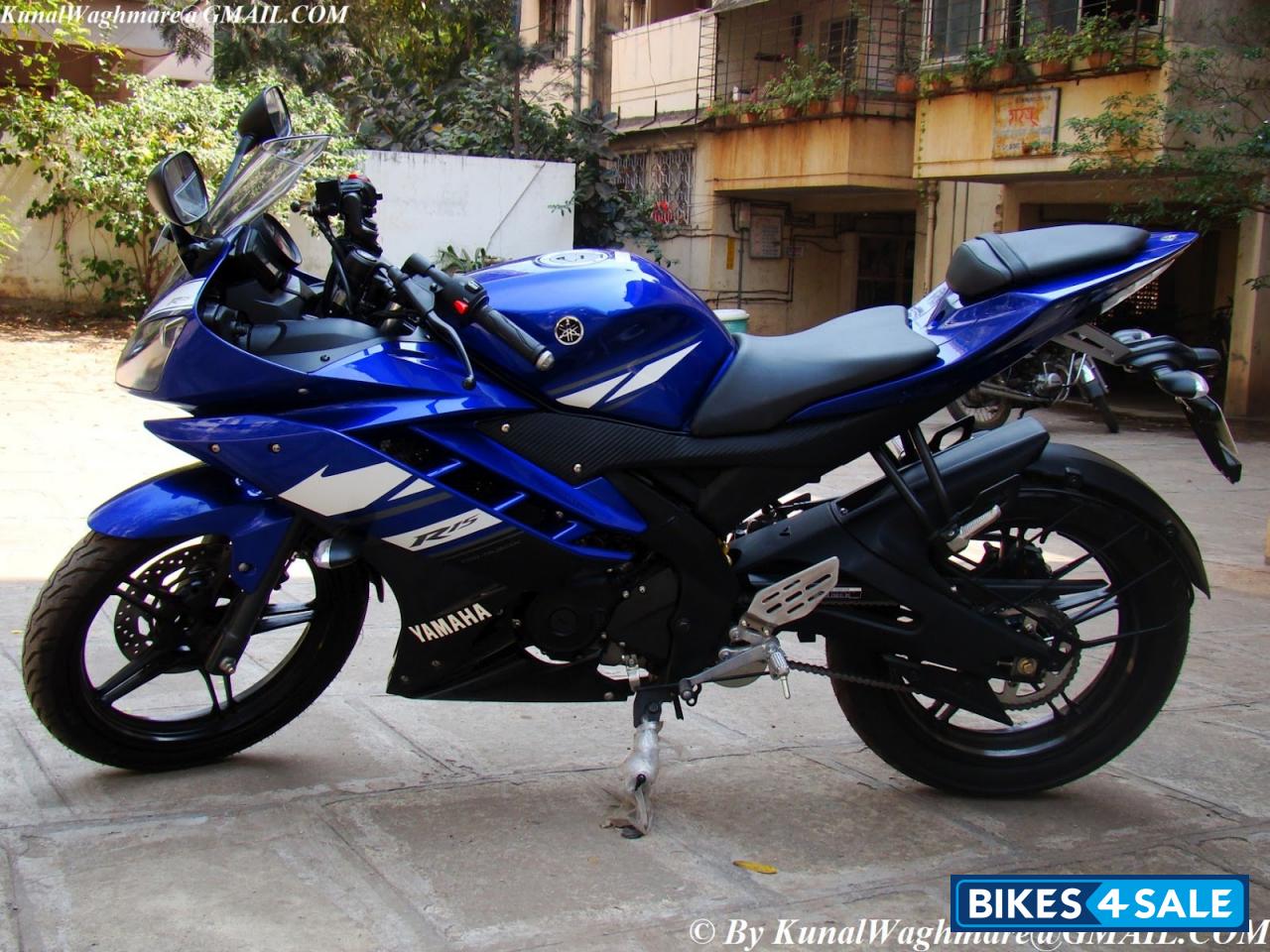 Yamaha R15 Bike Blue