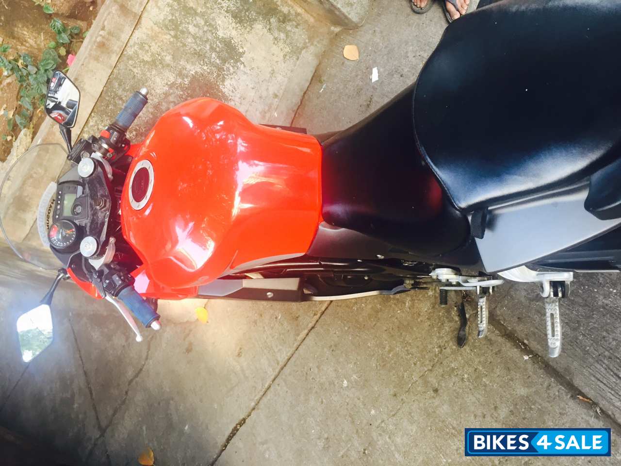 Used 2013 model Hyosung GT650R for sale in Mumbai. ID 137545. Red ...