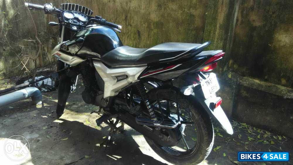 Used 2012 model Yamaha SZ-R for sale in Chennai. ID 138532. Black ...