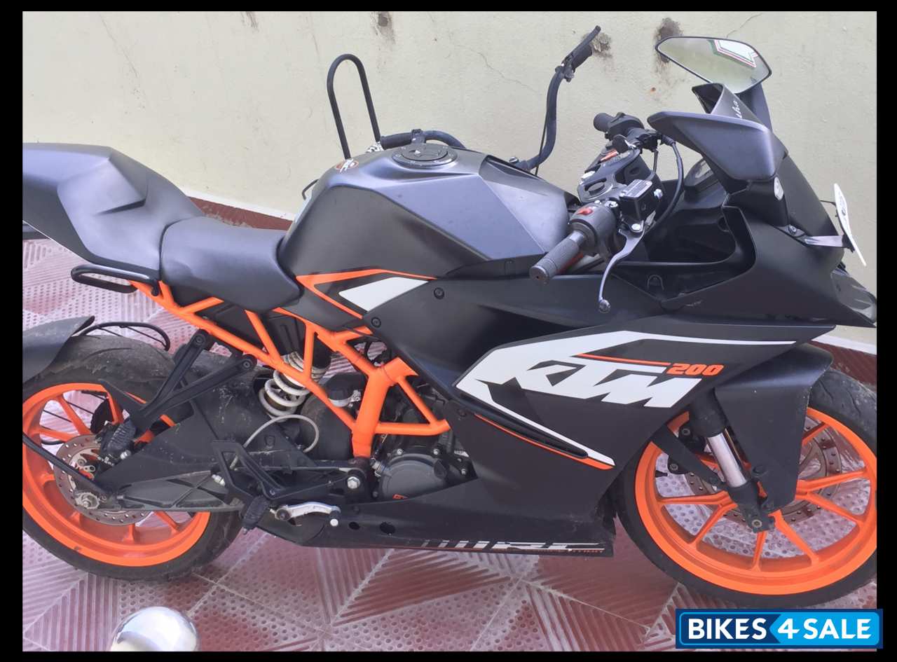 Black KTM RC 200 Picture 1. Bike ID 140373. Bike located in Perambalur ...