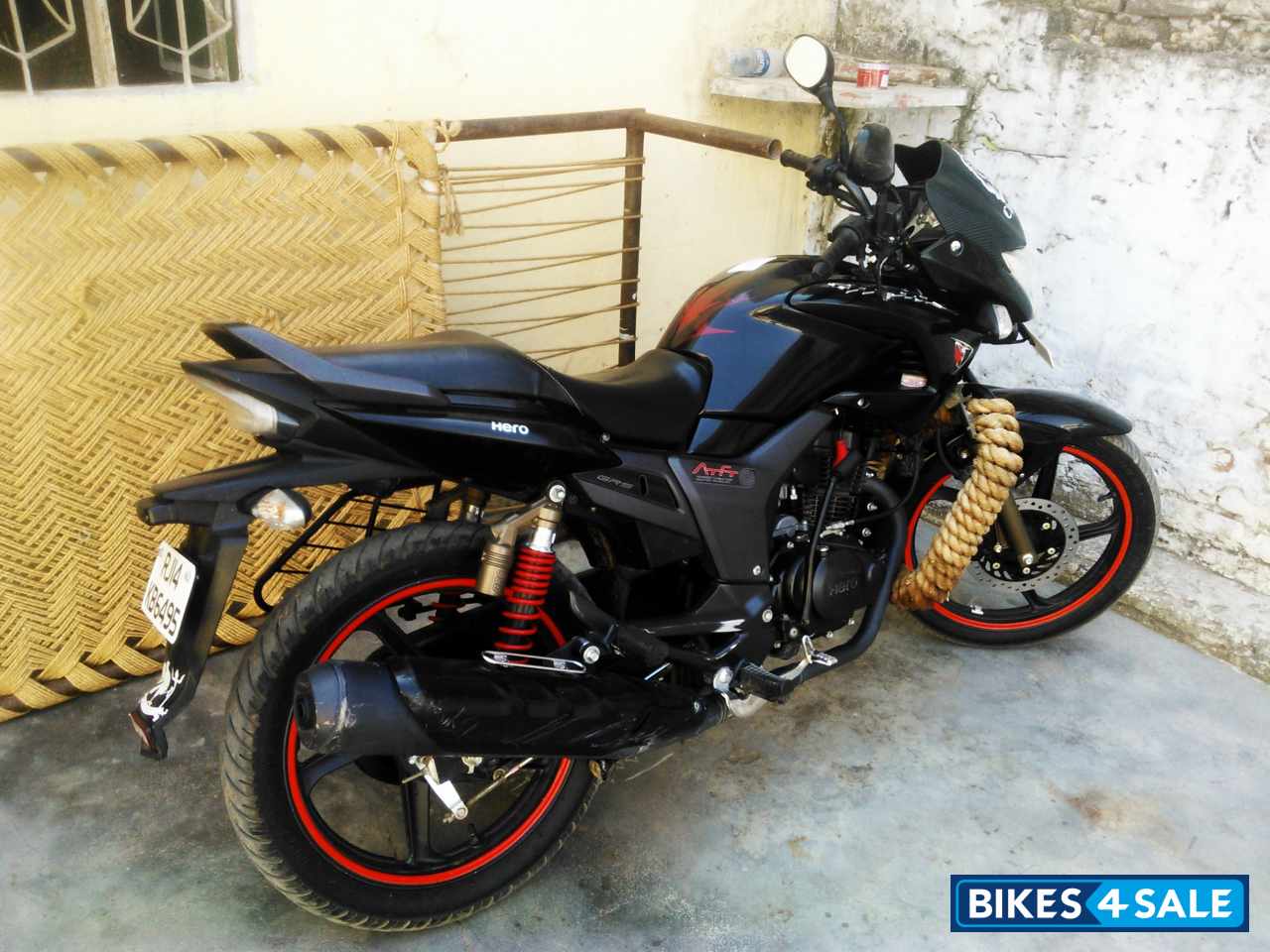 Used 2013 model Hero Hunk for sale in Jaipur. ID 141067. Black colour - Bikes4Sale