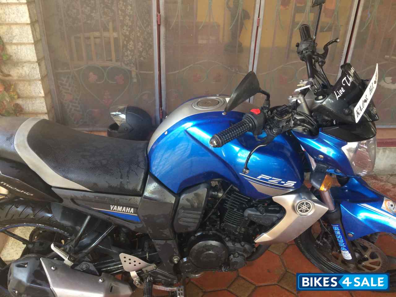 Used 2011 model Yamaha FZ-S for sale in Bangalore. ID 142219. Blue ...