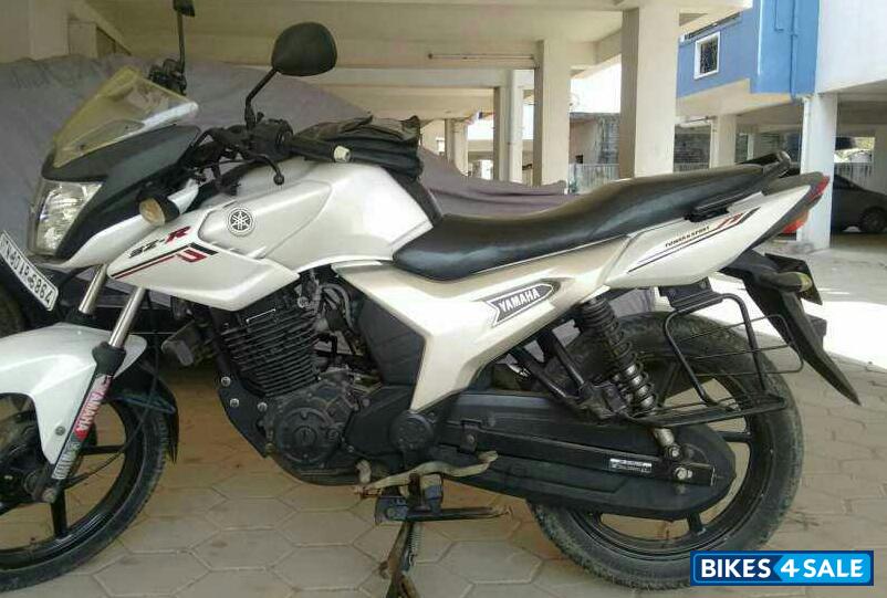 Yamaha Sz White