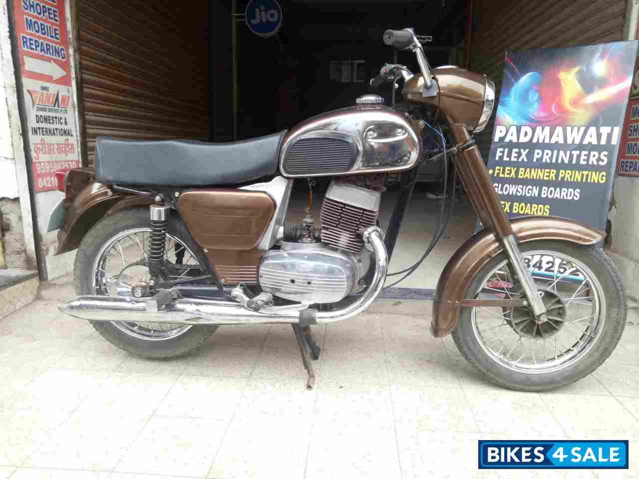Used 1983 model Ideal Jawa Yezdi Classic for sale in Wardha. ID 147390 ...