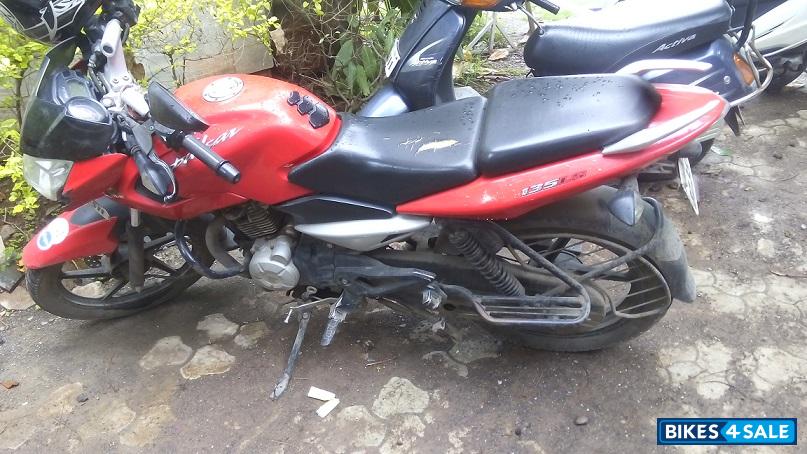 Used 2010 model Bajaj Pulsar 135LS for sale in Pune. ID 149078. Red ...