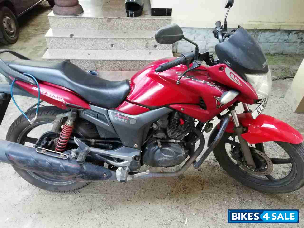 Used 2011 model Hero Hunk for sale in Ernakulam. ID 182386. Red colour - Bikes4Sale