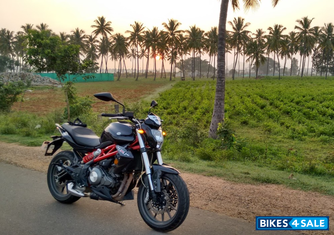 Used 2015 model Benelli TNT 300 for sale in Bangalore. ID 195758. Black ...