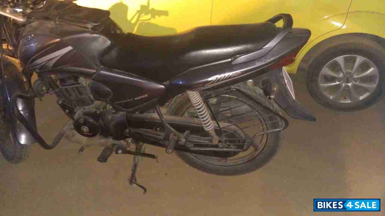 Used 2011 model Honda Shine for sale in Bangalore. ID 198504. Grey colour - Bikes4Sale
