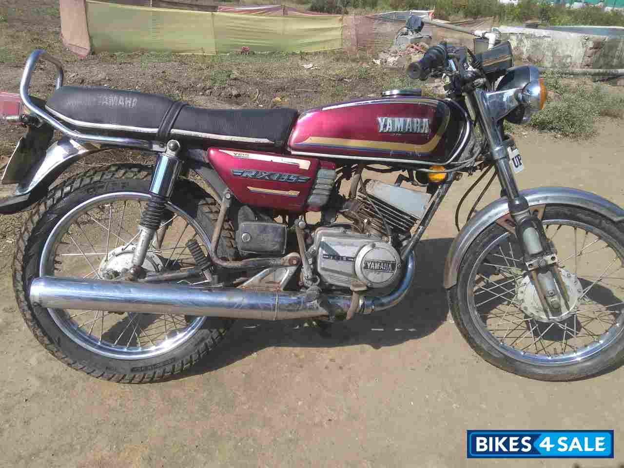 Used 1998 model Yamaha RX 135 for sale in Nagpur. ID 201977. Maroon colour - Bikes4Sale