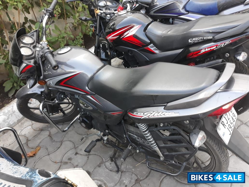 Used 2017 model Honda CB Shine for sale in Udaipur. ID 204343. Black ...