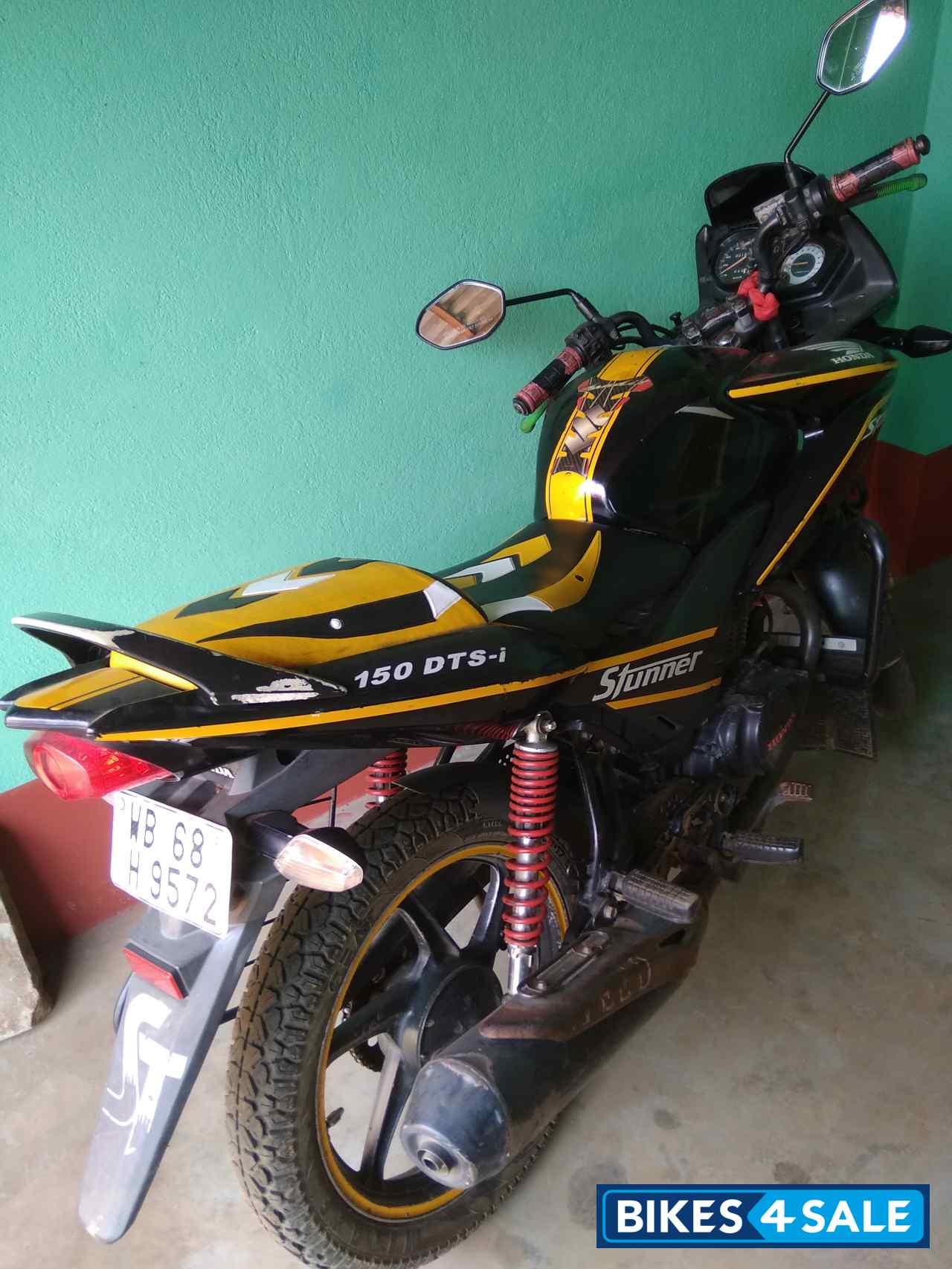 Honda Stunner Green Modified