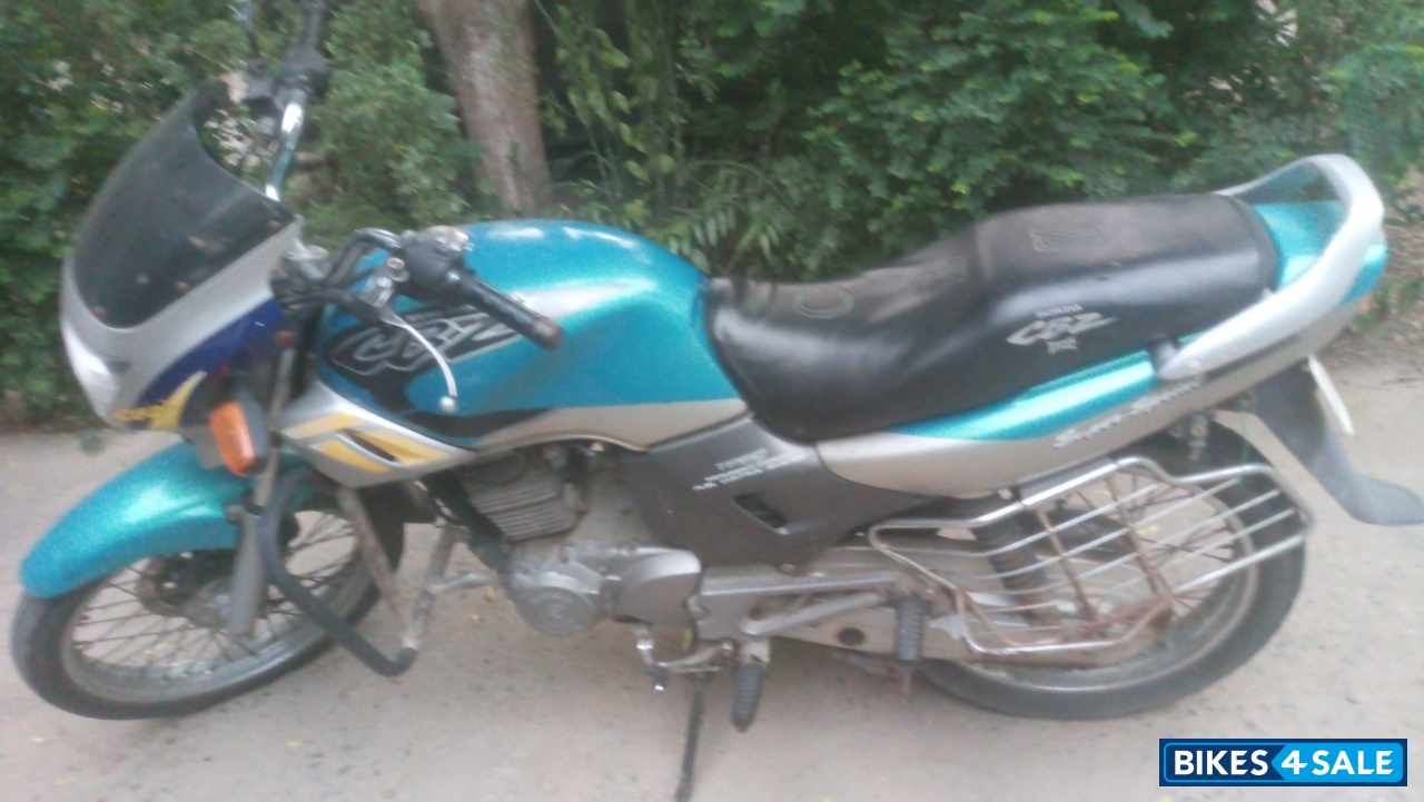 Used 2005 model Hero CBZ Star for sale in Ghaziabad. ID 225813 - Bikes4Sale