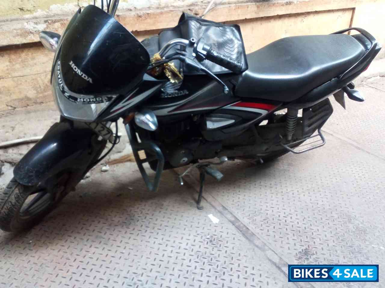 Used 2017 model Honda CB Shine for sale in Hyderabad. ID 227246. Black colour - Bikes4Sale