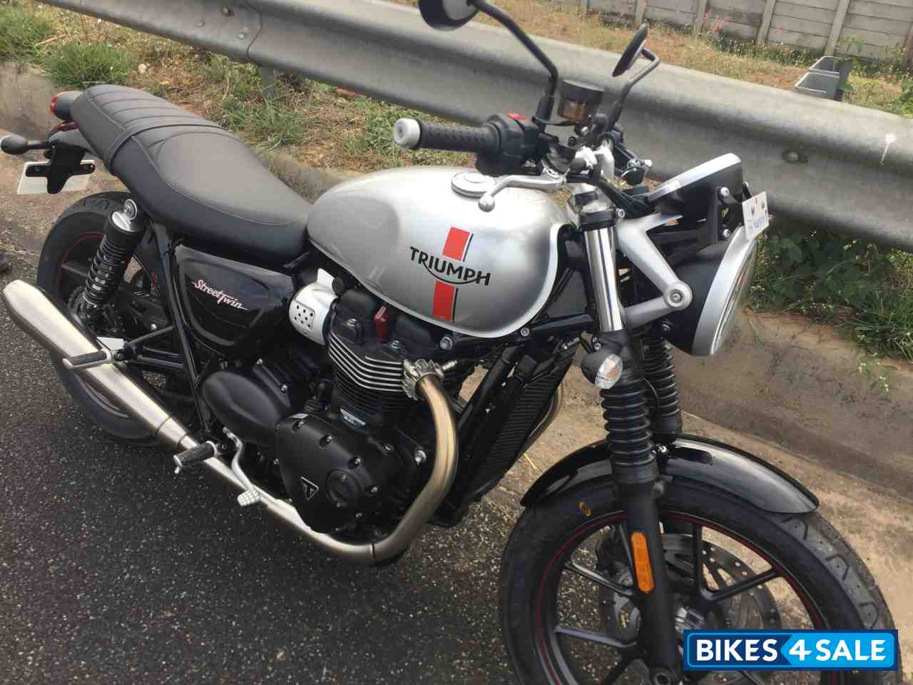 Used 2017 model Triumph Street Twin for sale in Bangalore. ID 228091 ...