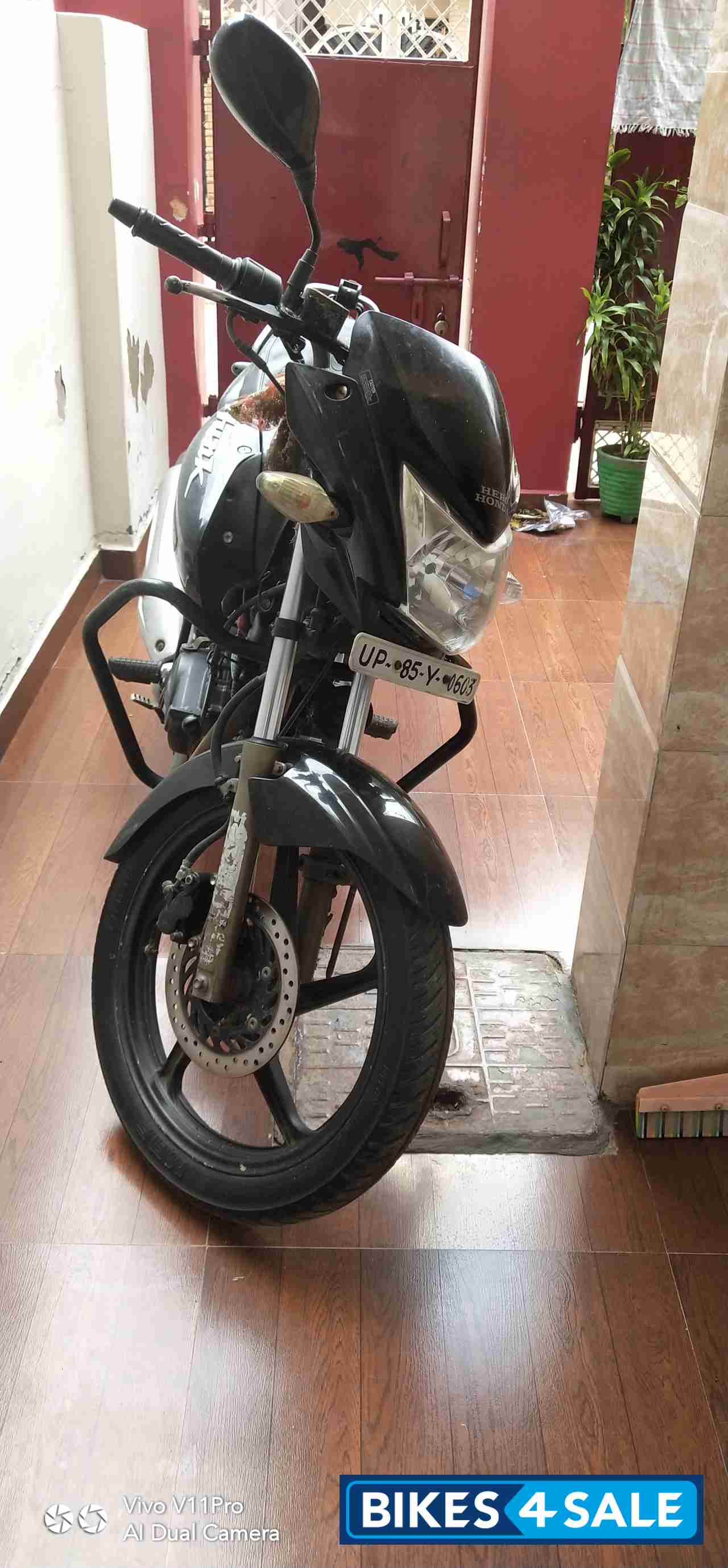 Used 2009 model Hero Hunk for sale in Mathura. ID 238756. Black colour - Bikes4Sale
