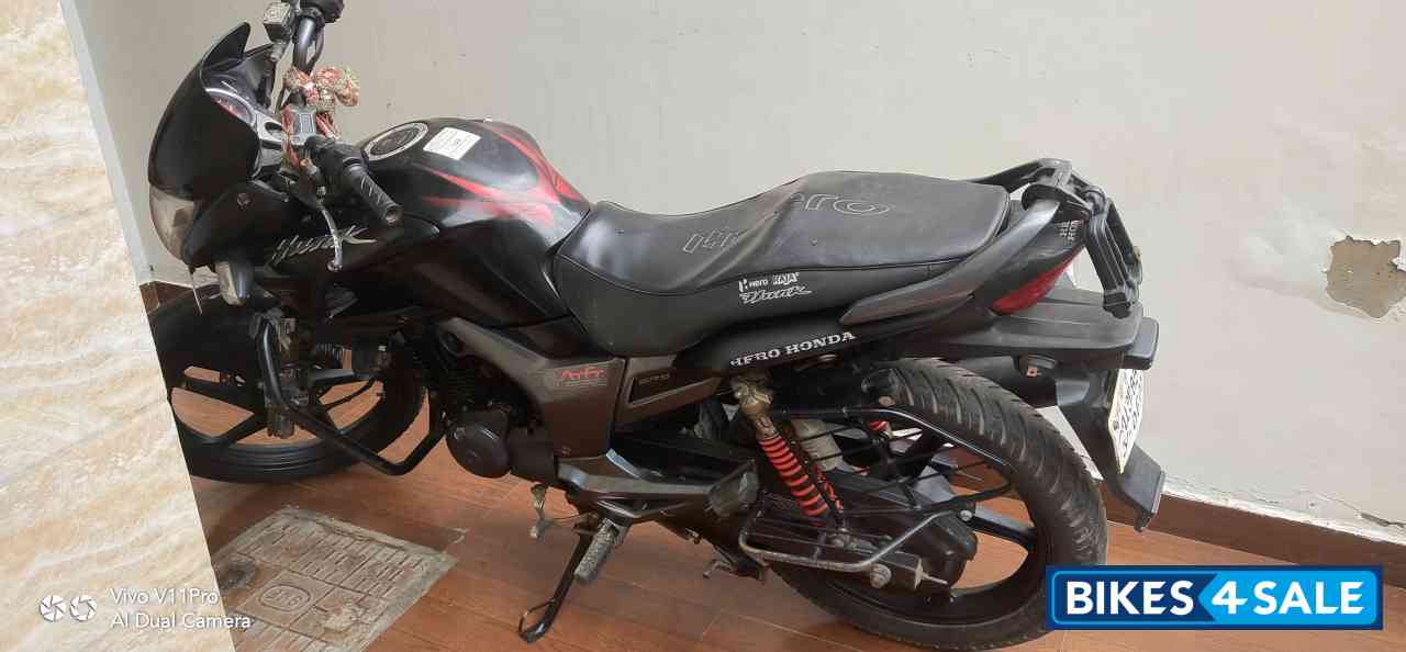 Used 2009 model Hero Hunk for sale in Mathura. ID 238756. Black colour - Bikes4Sale