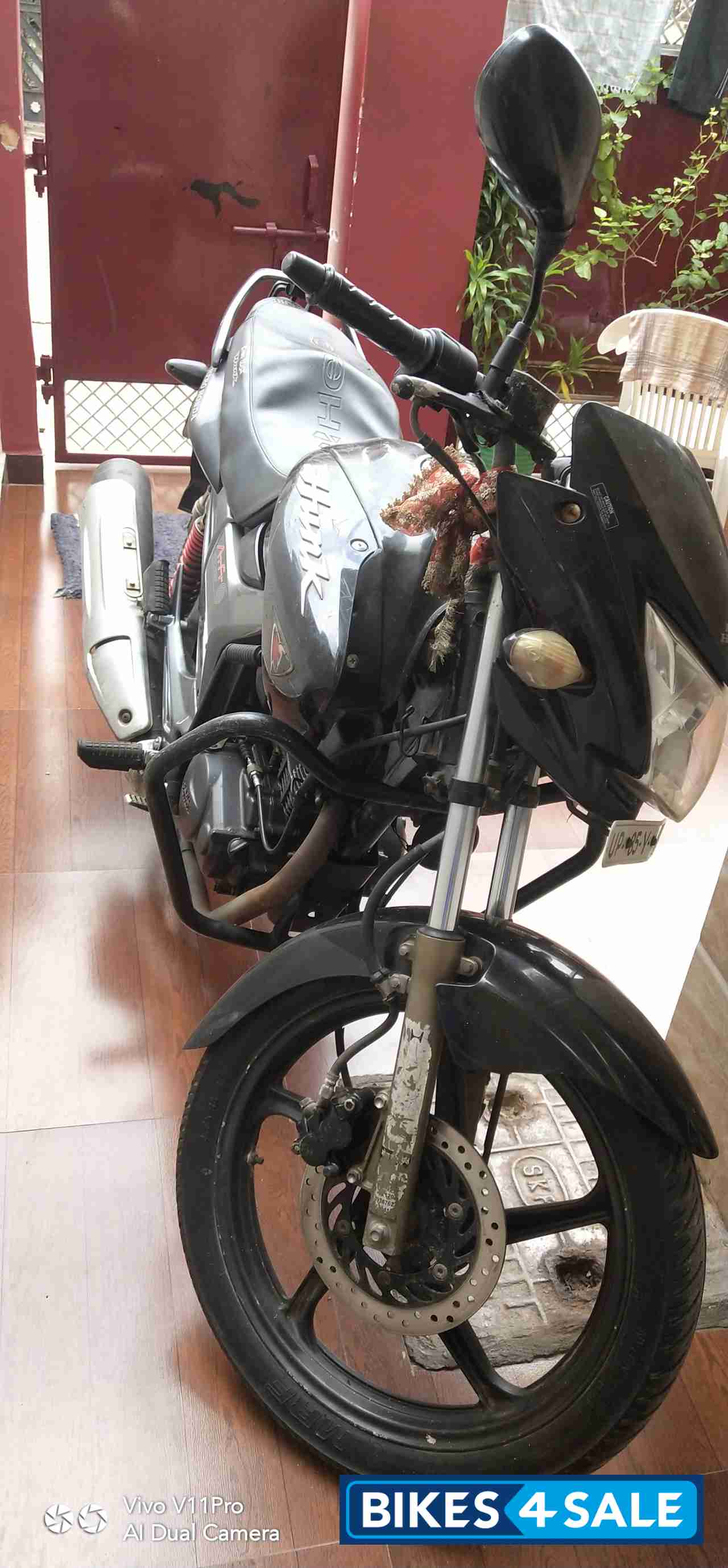 Used 2009 model Hero Hunk for sale in Mathura. ID 238756. Black colour - Bikes4Sale
