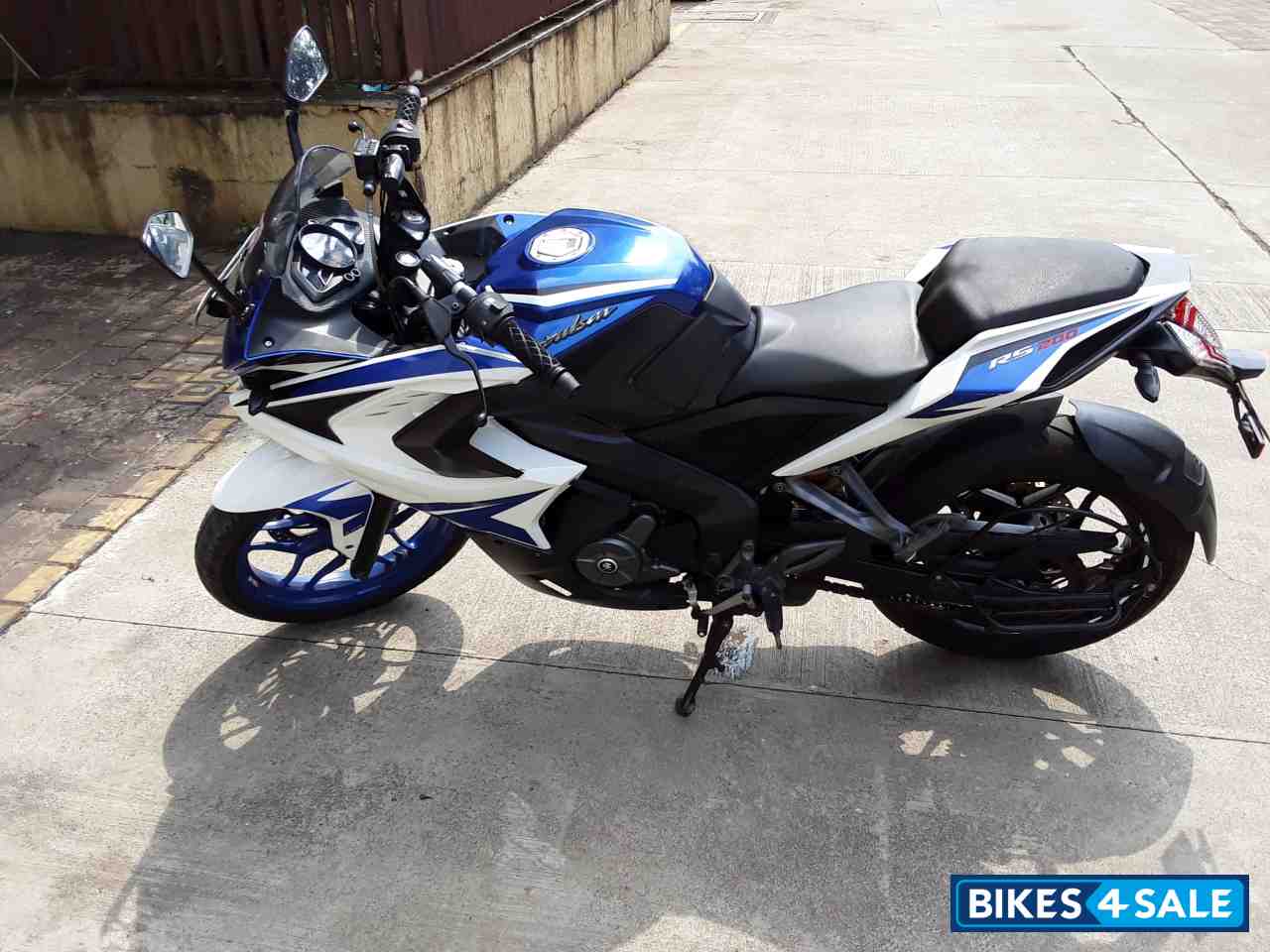Used 2017 model Bajaj Pulsar RS 200 ABS for sale in Hooghly. ID 245781 ...