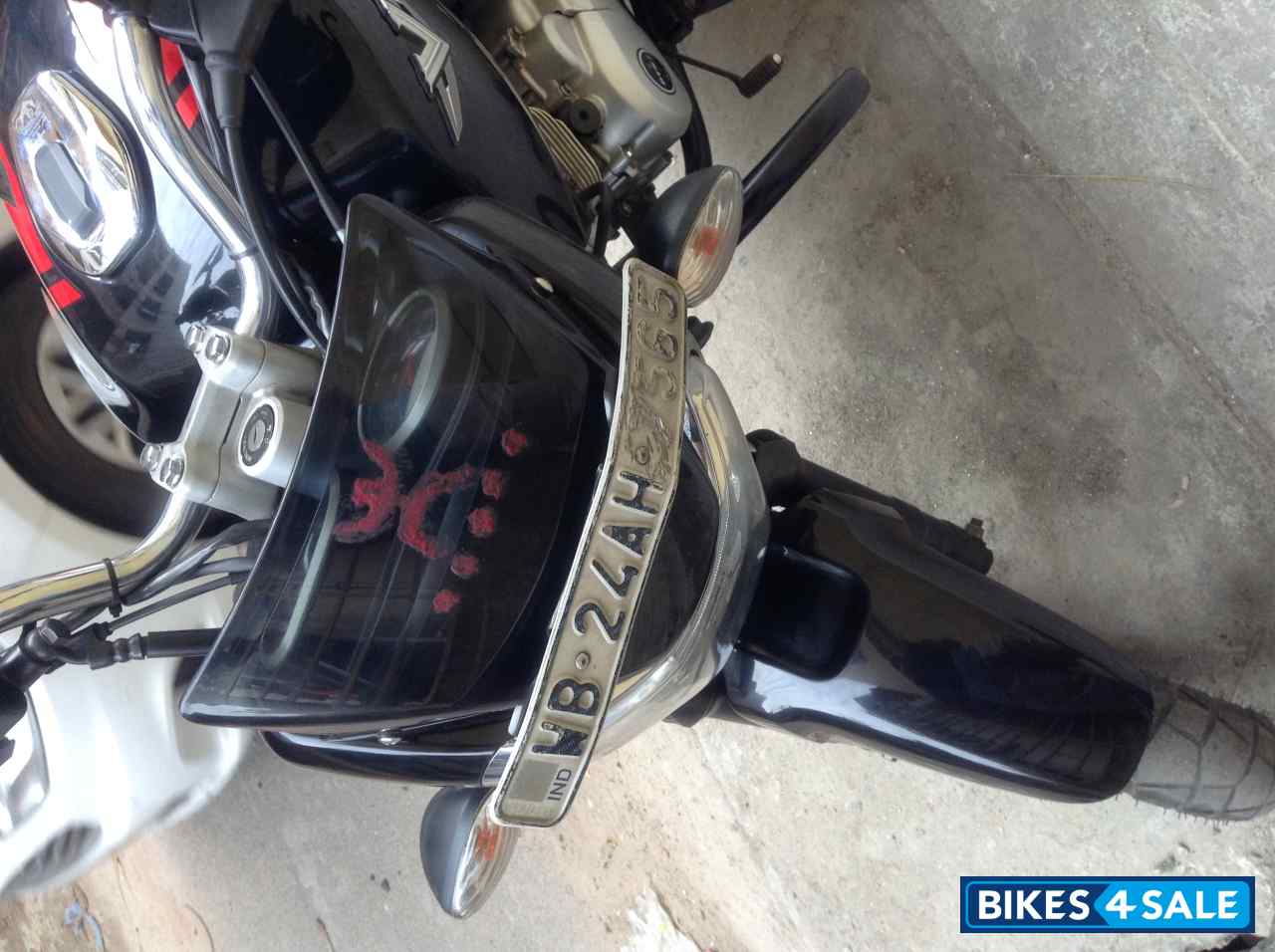 Used 2016 model Bajaj V15 for sale in Kolkata. ID 252578. Black colour ...