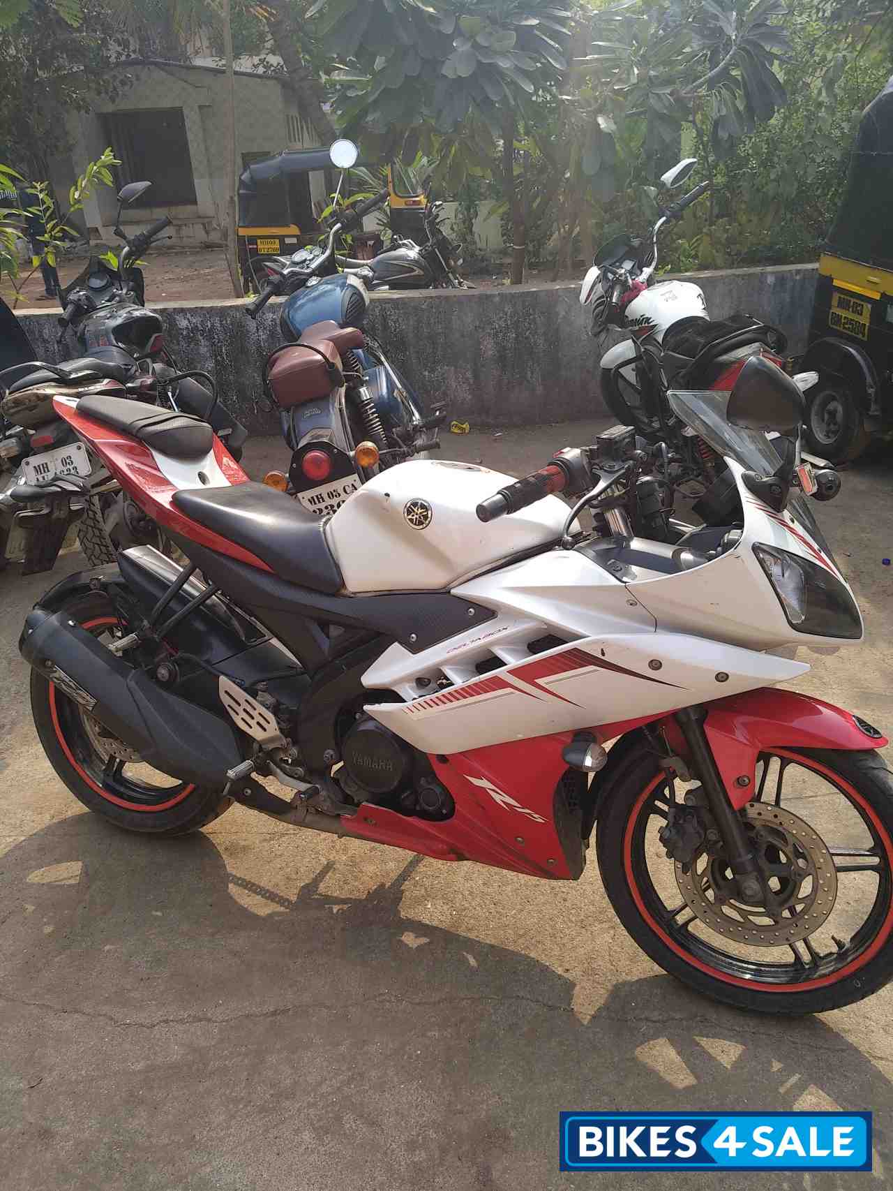 Used 2014 model Yamaha YZF R15 V2 for sale in Mumbai. ID 253209 ...