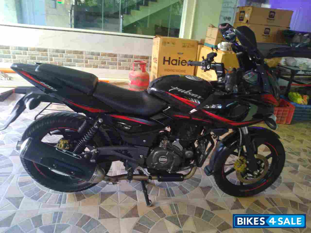 Used 2018 model Bajaj Pulsar 220F for sale in Bangalore. ID 260864 ...