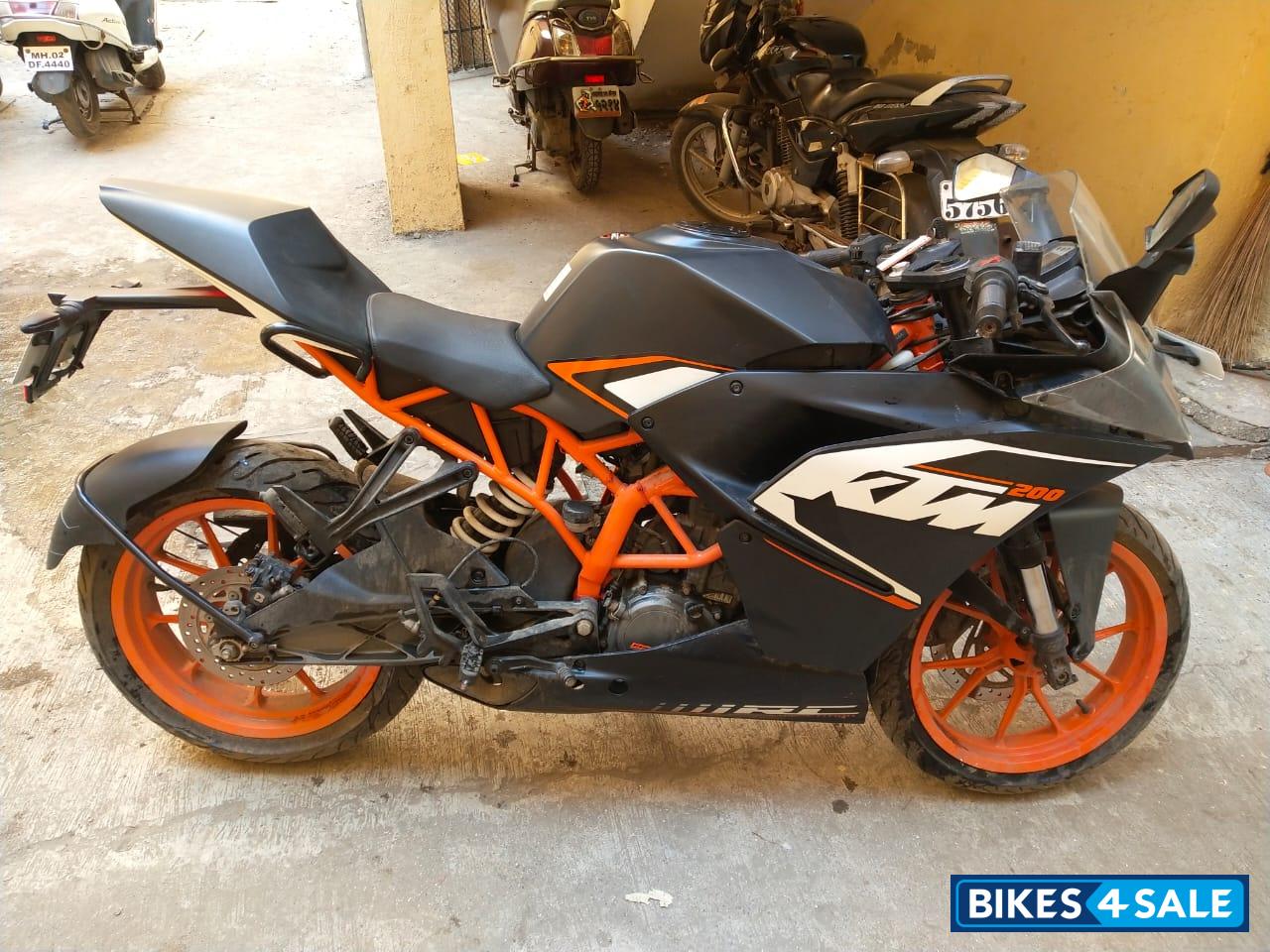 Used 2016 model KTM RC 200 for sale in Thane. ID 262920 - Bikes4Sale
