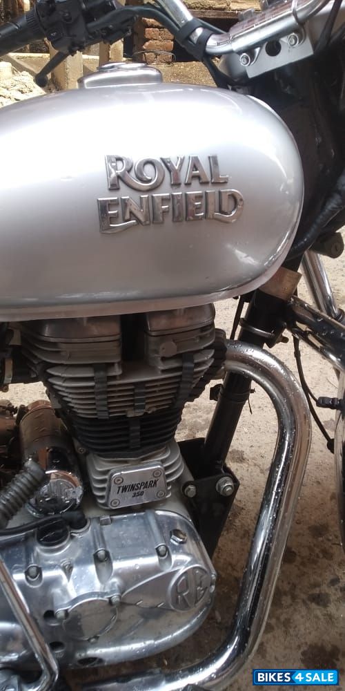 Used 2019 model Royal Enfield Bullet Electra for sale in New Delhi. ID ...