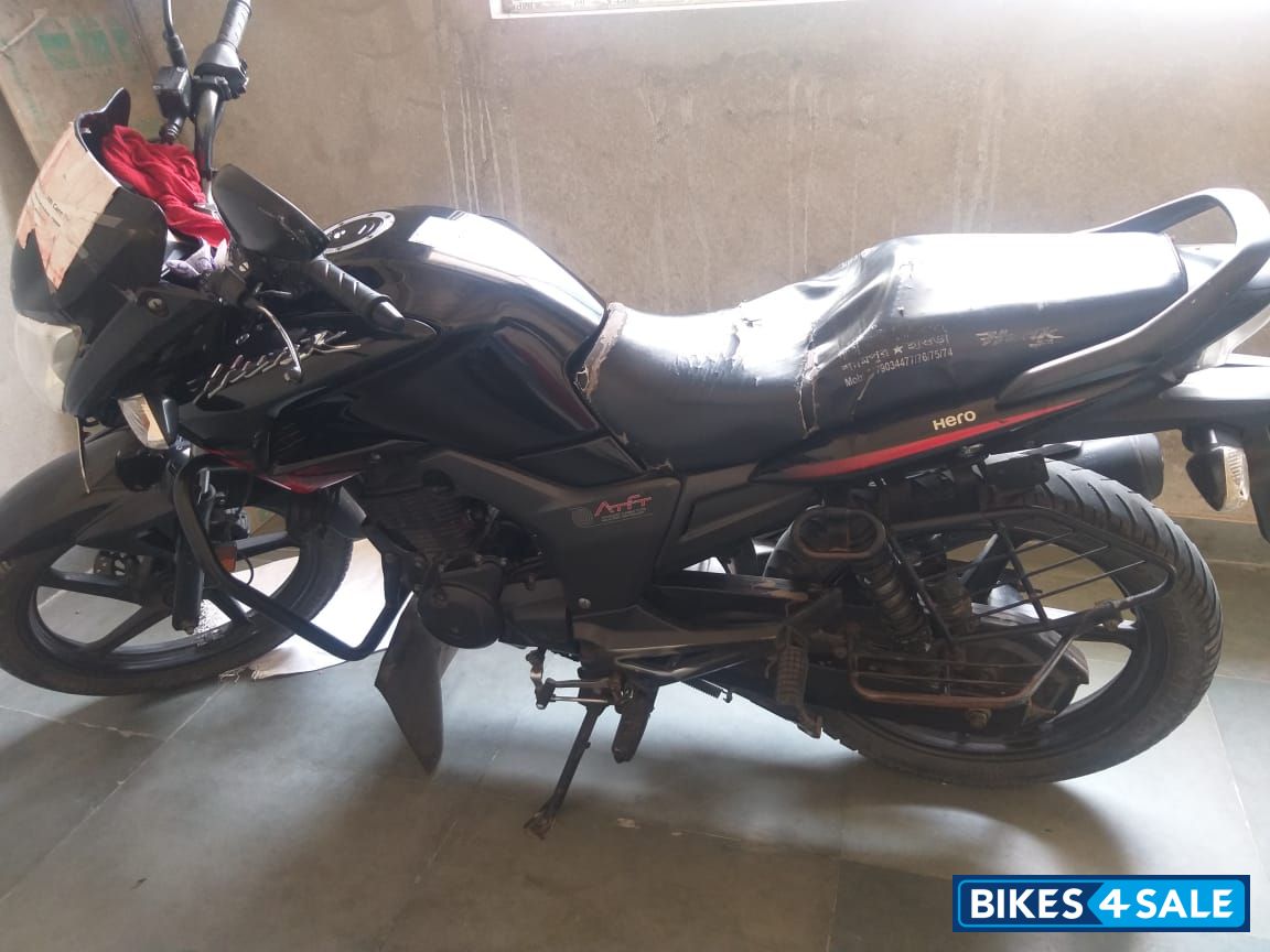 Used 2016 model Hero Hunk for sale in Kolkata. ID 272301. Mbk colour - Bikes4Sale