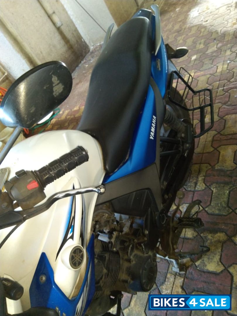 Used 2015 model Yamaha SZ-RR V2 for sale in Navi Mumbai. ID 275294 ...