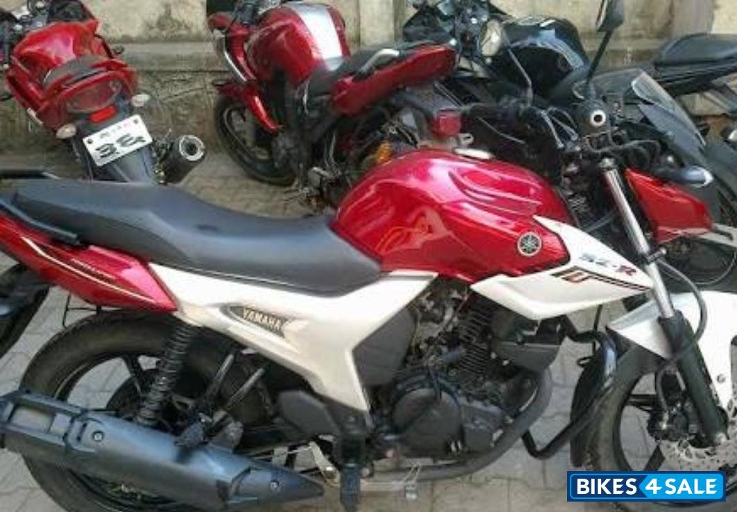 Used 2012 model Yamaha SZ-R for sale in Pune. ID 282627 - Bikes4Sale