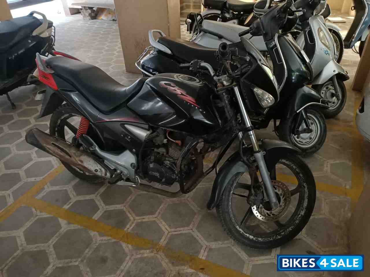 Used 2010 model Hero CBZ Xtreme for sale in Rajkot. ID 285754 - Bikes4Sale