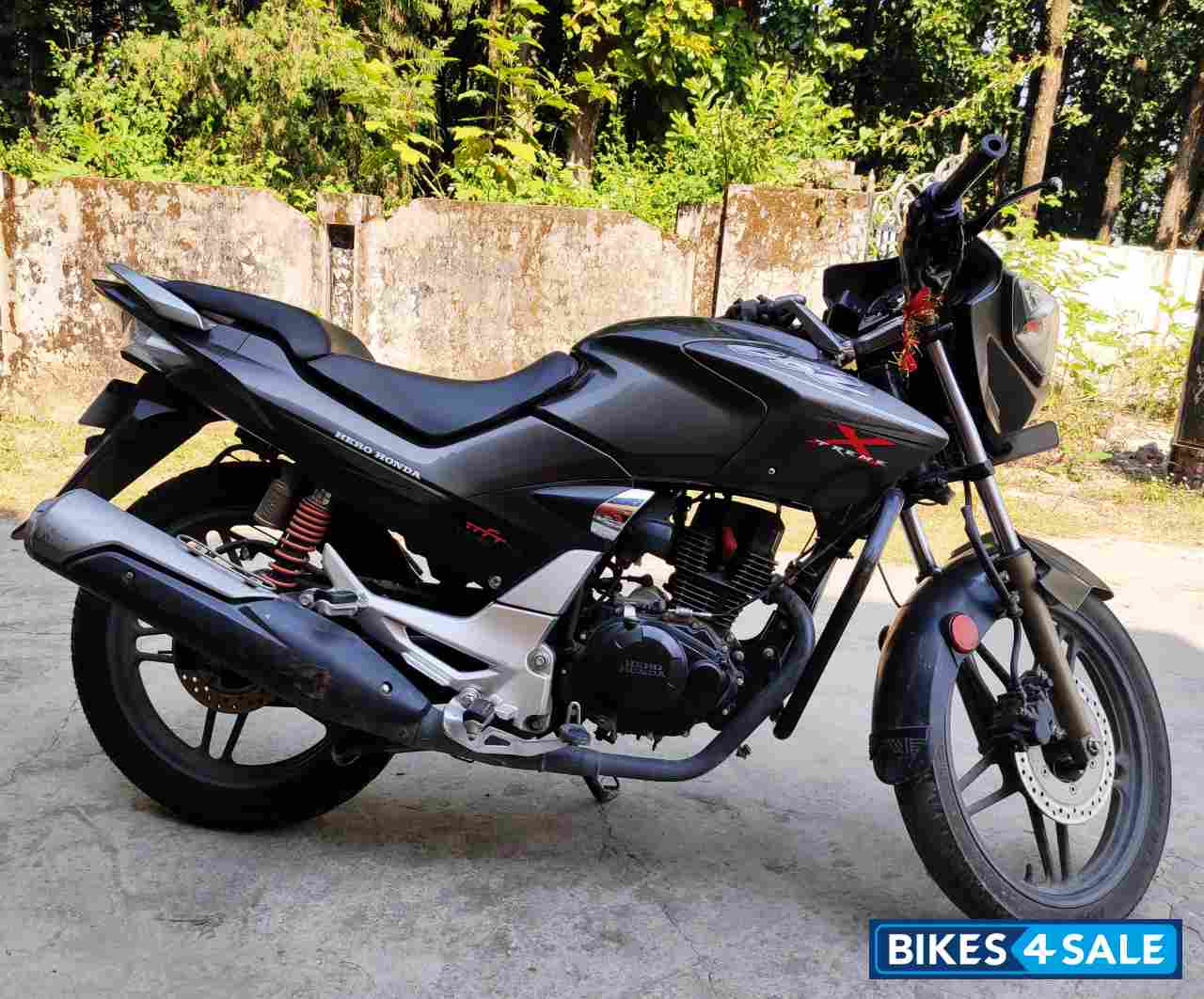 Used 2011 model Hero CBZ Xtreme for sale in Dehradun. ID 291167 - Bikes4Sale