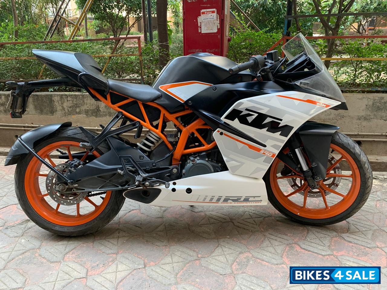 Used 2016 model KTM RC 390 for sale in Mumbai. ID 298185 - Bikes4Sale