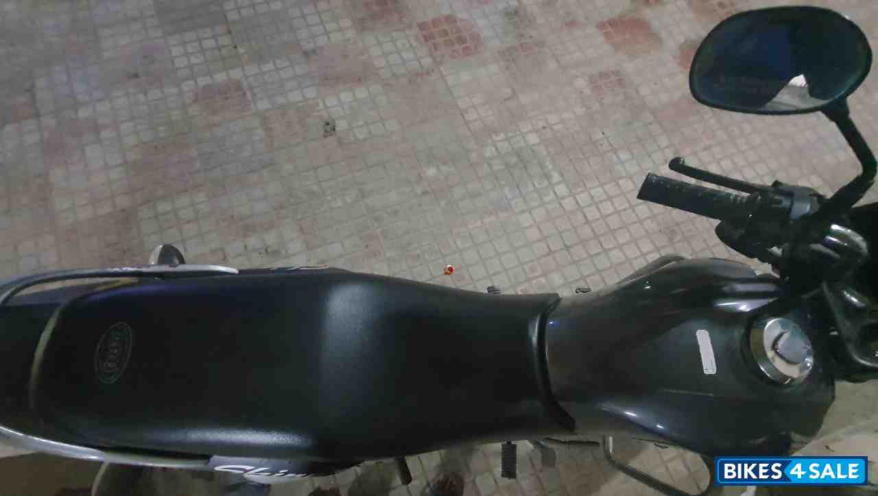 Used 2008 model Honda Shine for sale in Noida. ID 298339. Grey colour - Bikes4Sale