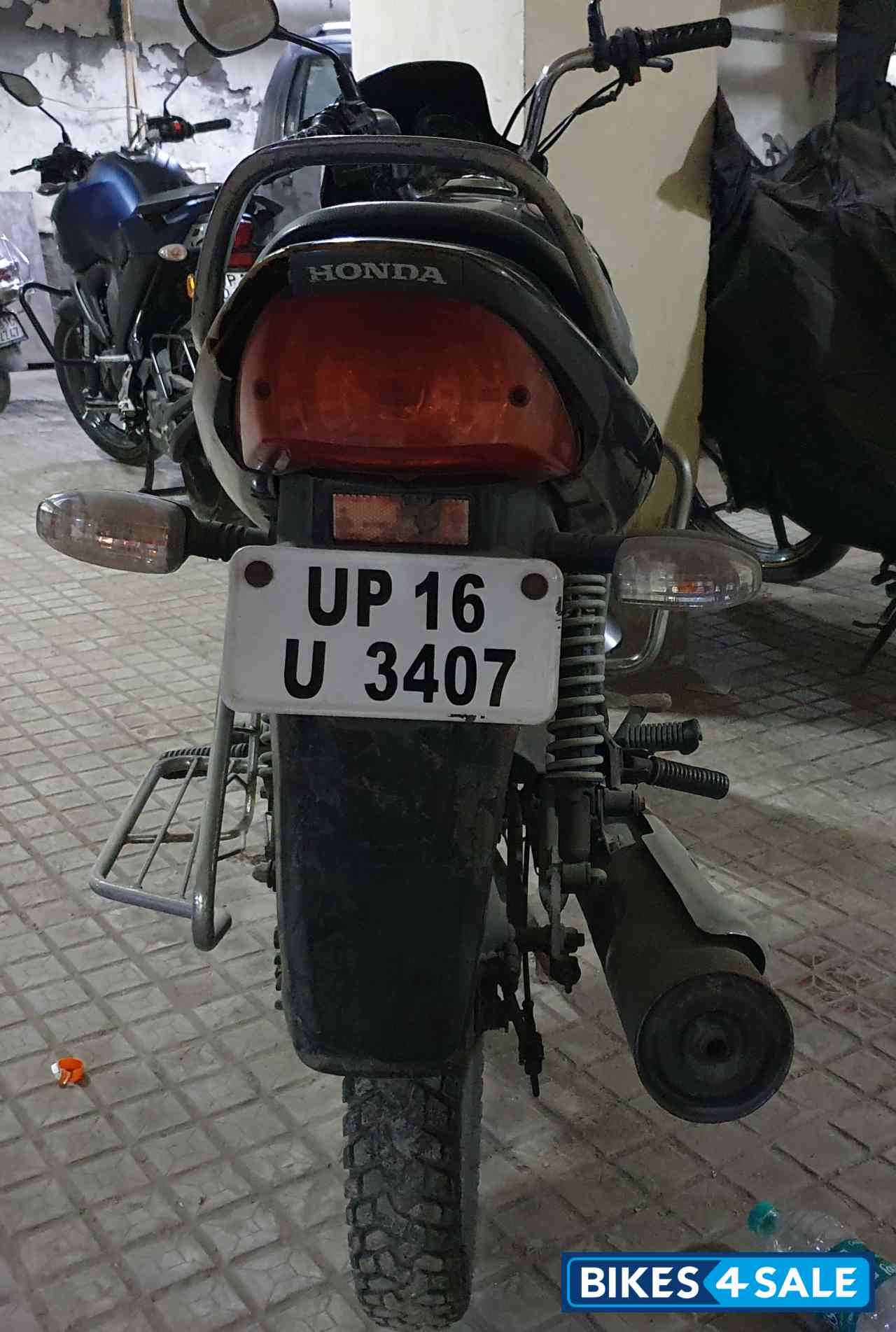 Used 2008 model Honda Shine for sale in Noida. ID 298339. Grey colour - Bikes4Sale