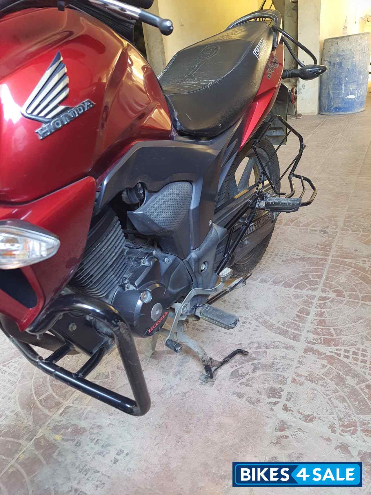Honda Trigger Red