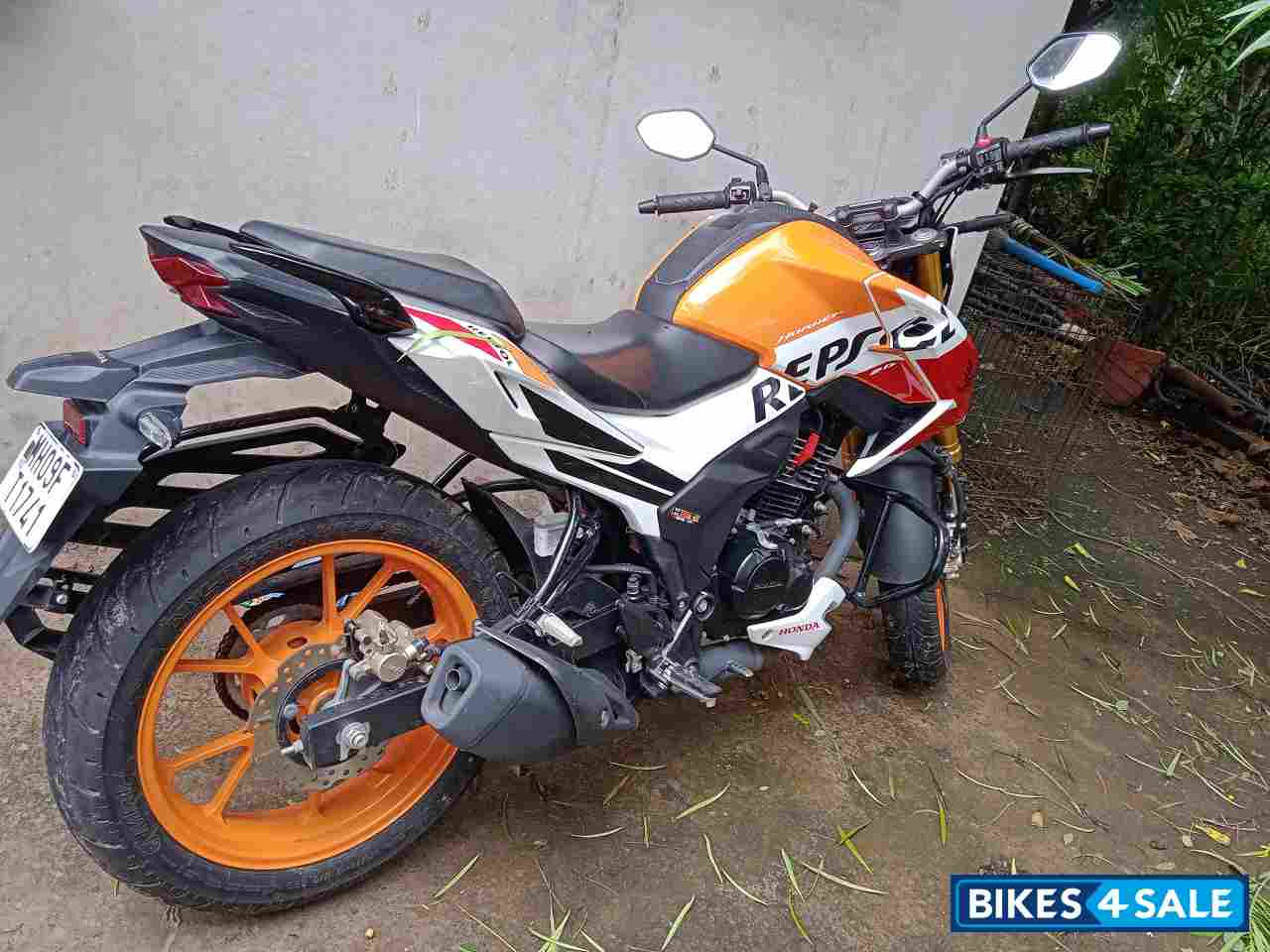 Honda Hornet Repsol Edition Price And Specs Detailed | atelier-yuwa.ciao.jp