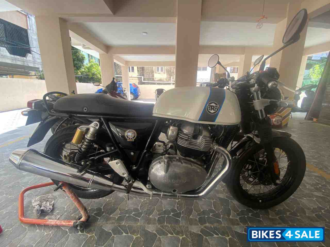 Ice Queen Royal Enfield Continental GT 650 Twin Picture 2. Bike ID ...
