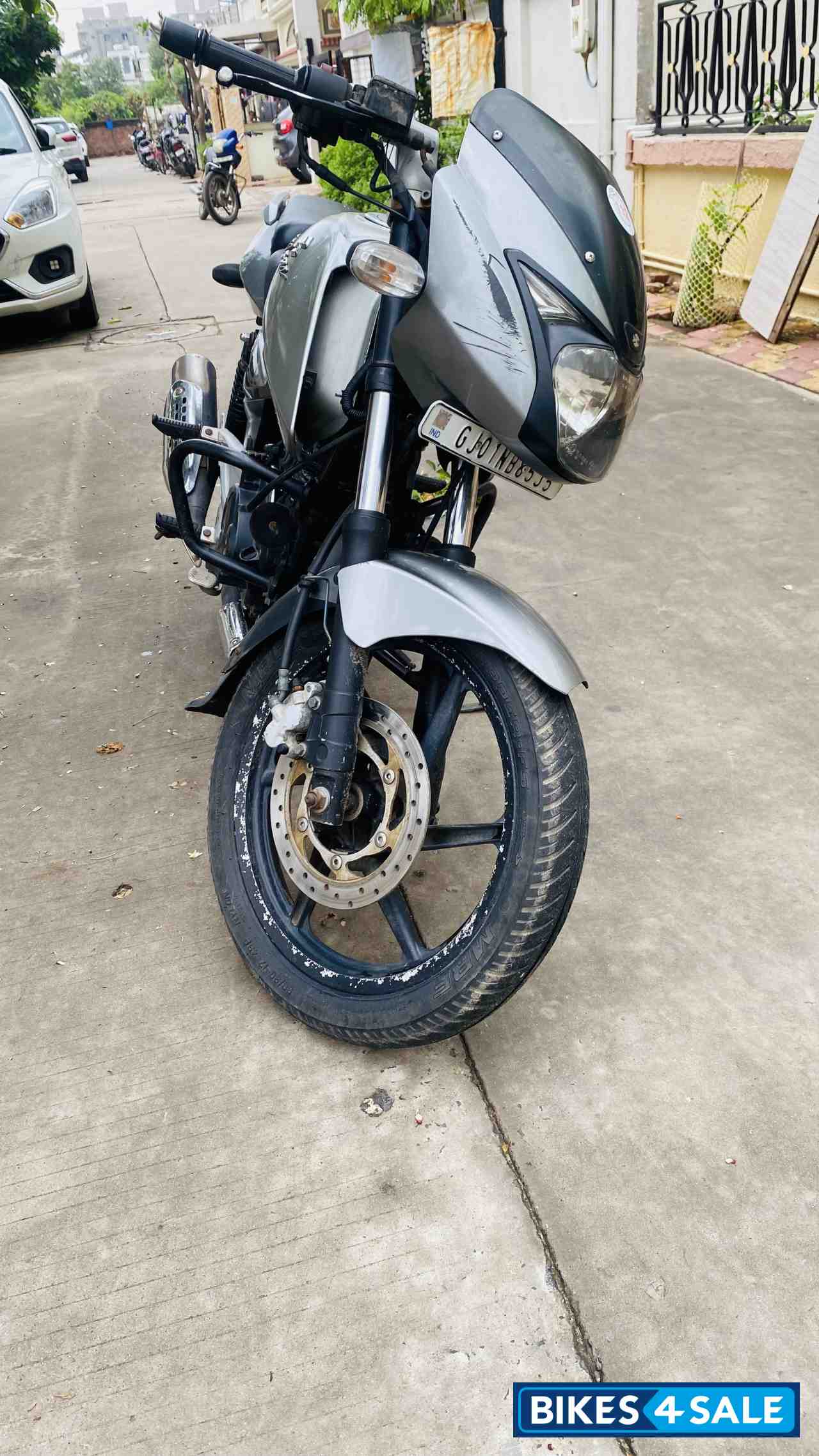 Silver Bajaj Pulsar 180 DTSi Picture 2. Bike ID 581733. Bike located in ...