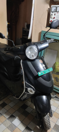 Hero Electric Photon LP price, specs, mileage, colours, photos and ...