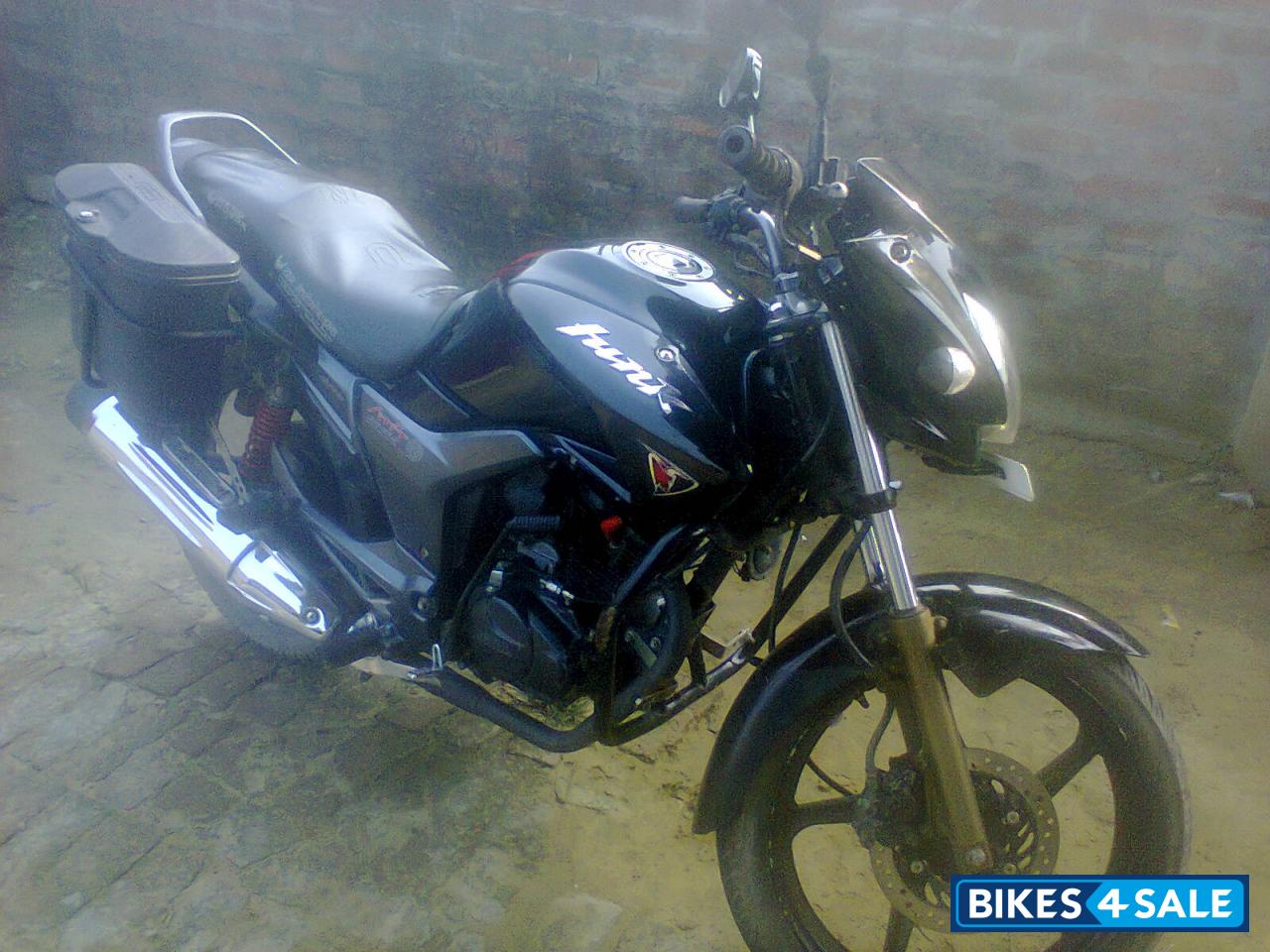 Used 2010 model Hero Hunk for sale in Gorakhpur. ID 106126. Black colour - Bikes4Sale