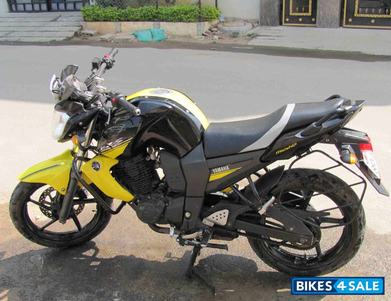 Yamaha Fz1 Yellow