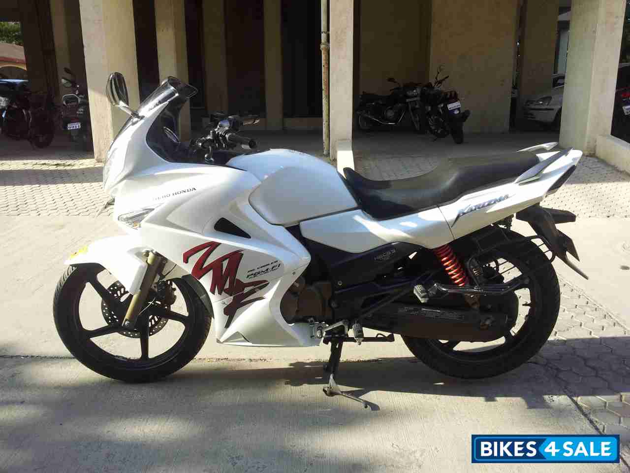 Used 2010 model Hero Karizma ZMR for sale in Pune. ID 110113. White ...