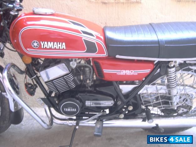 Used 1984 model Yamaha RD 350 for sale in Bangalore. ID 15842. Red ...