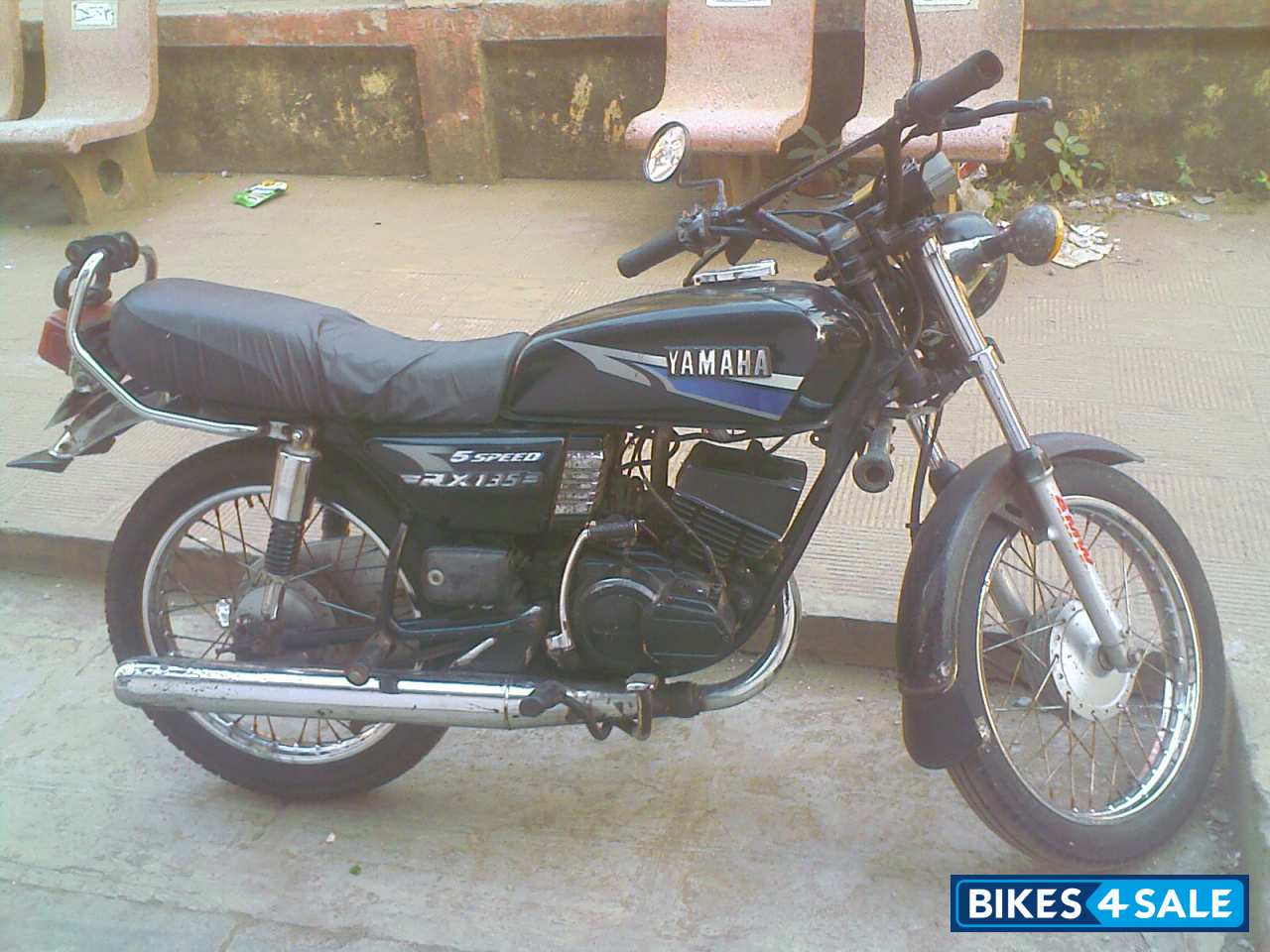 Used 2001 model Yamaha RX 135 for sale in Mumbai. ID 18909. Black colour - Bikes4Sale