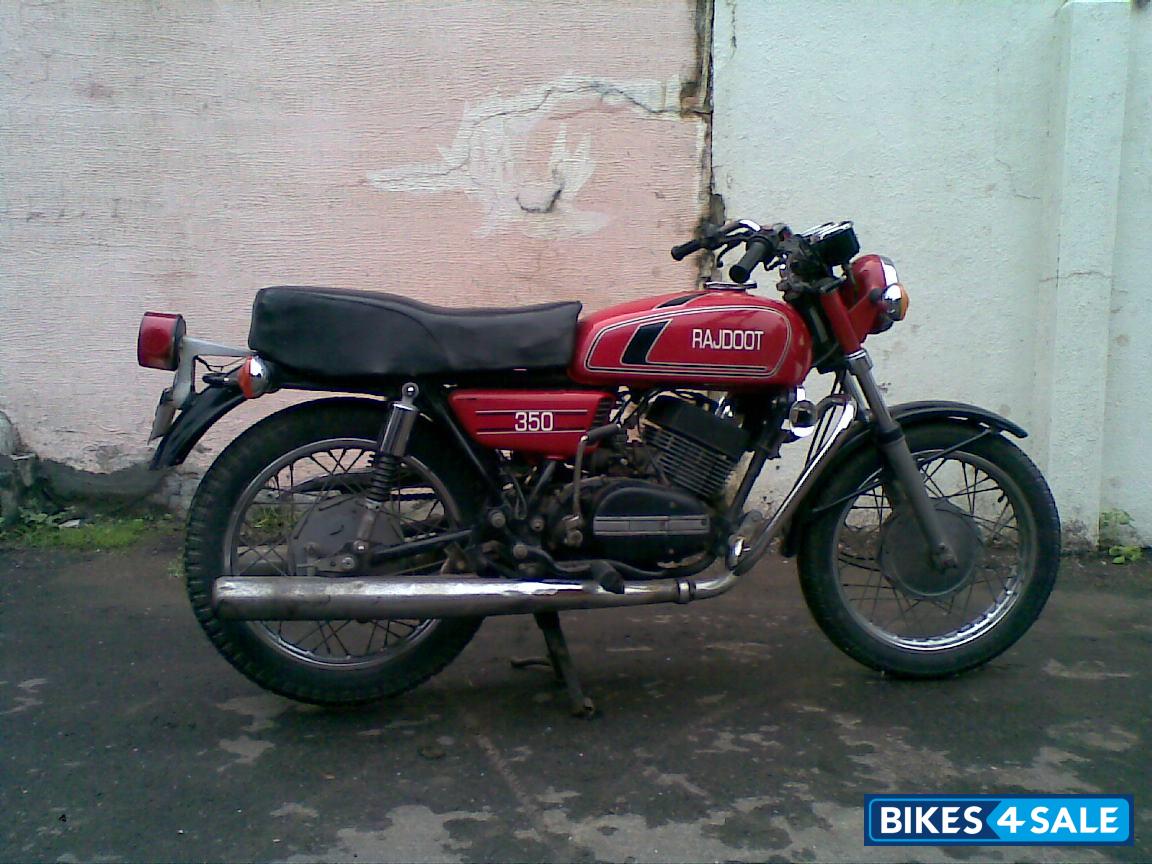 Used 1992 model Yamaha RD 350 for sale in Rajkot. ID 2209. RED colour ...